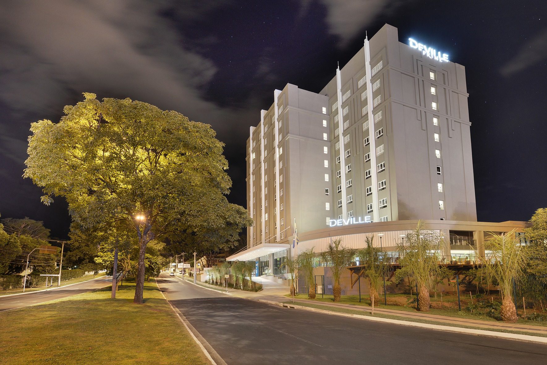 Deville Prime Campo Grande: entre os 20 melhores hotéis do Brasil ...