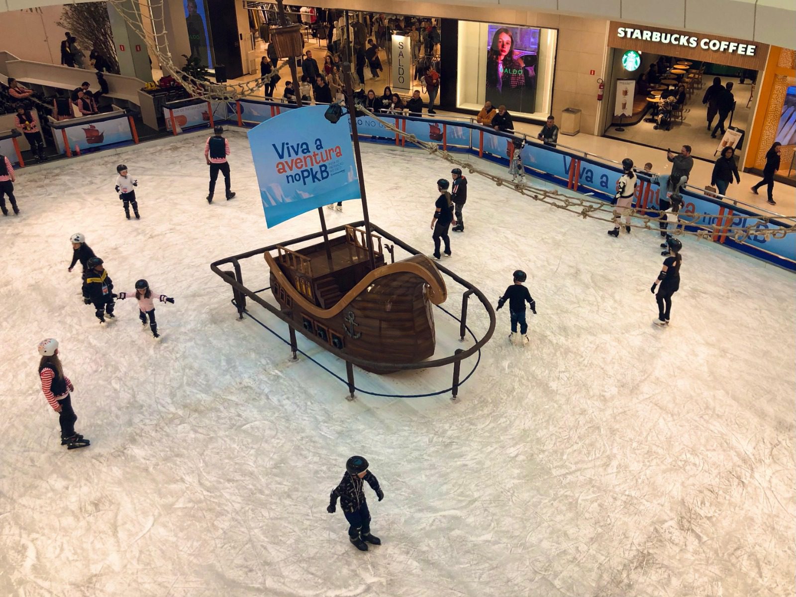 Inverno divertido tem patinação no gelo – Where Curitiba